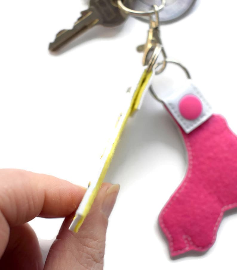 Roller Skate Key Fob, Disco Skate, Lisey Designs, 4x4 Hoop - Etsy