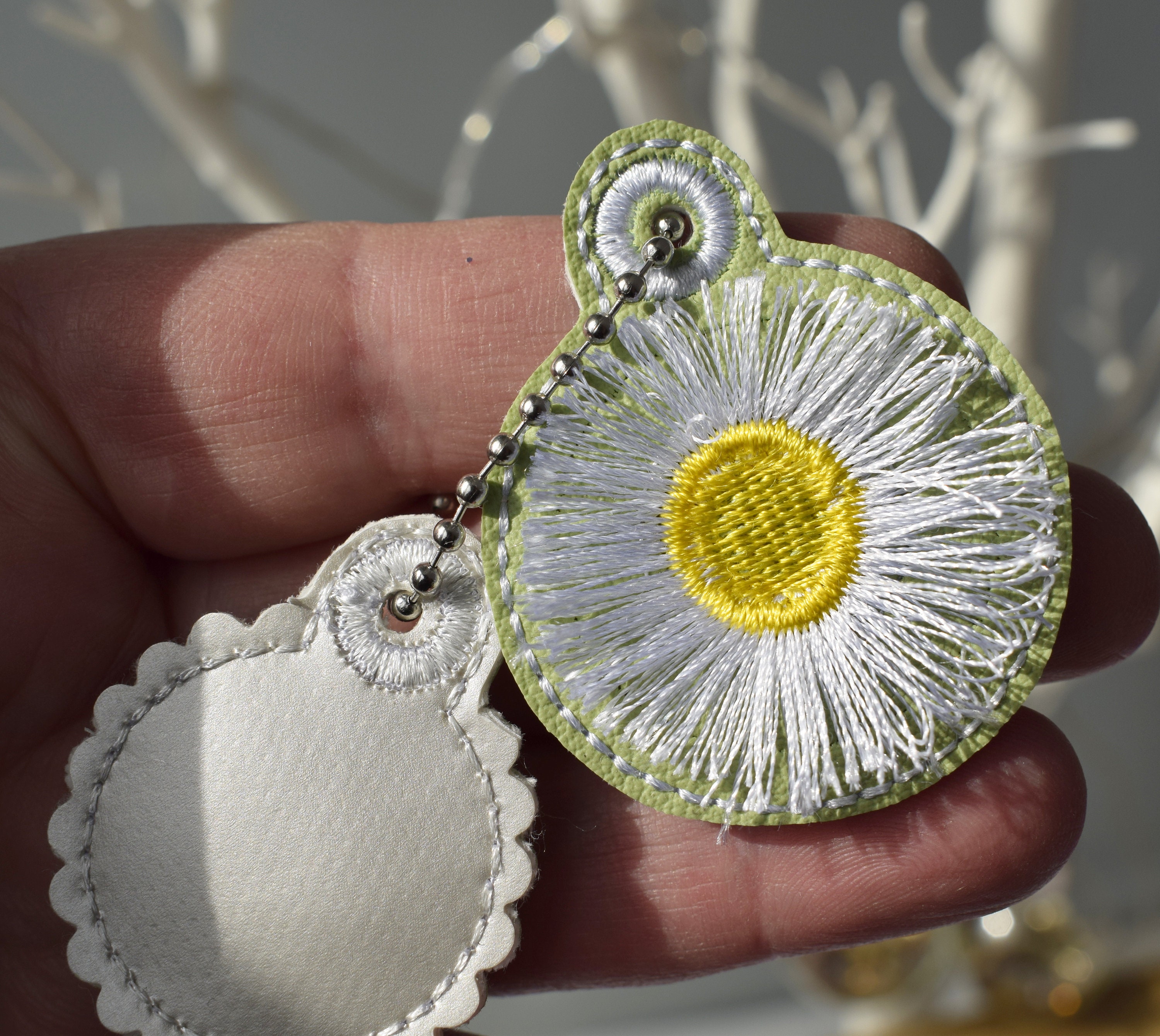 DIGITAL PATTERN, Daisy Charm Set, Fringed 3D Daisy, Embroidered Charms ...
