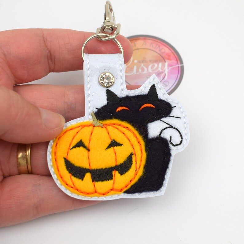 DIGITAL PATTERN 1 Pumpkin & Cat Key Fob Halloween Key Ring - Etsy