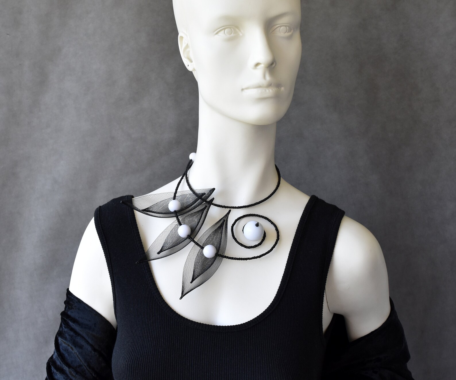 Elegant Contemporary Collar, Sophisticated Black Short Necklace ...