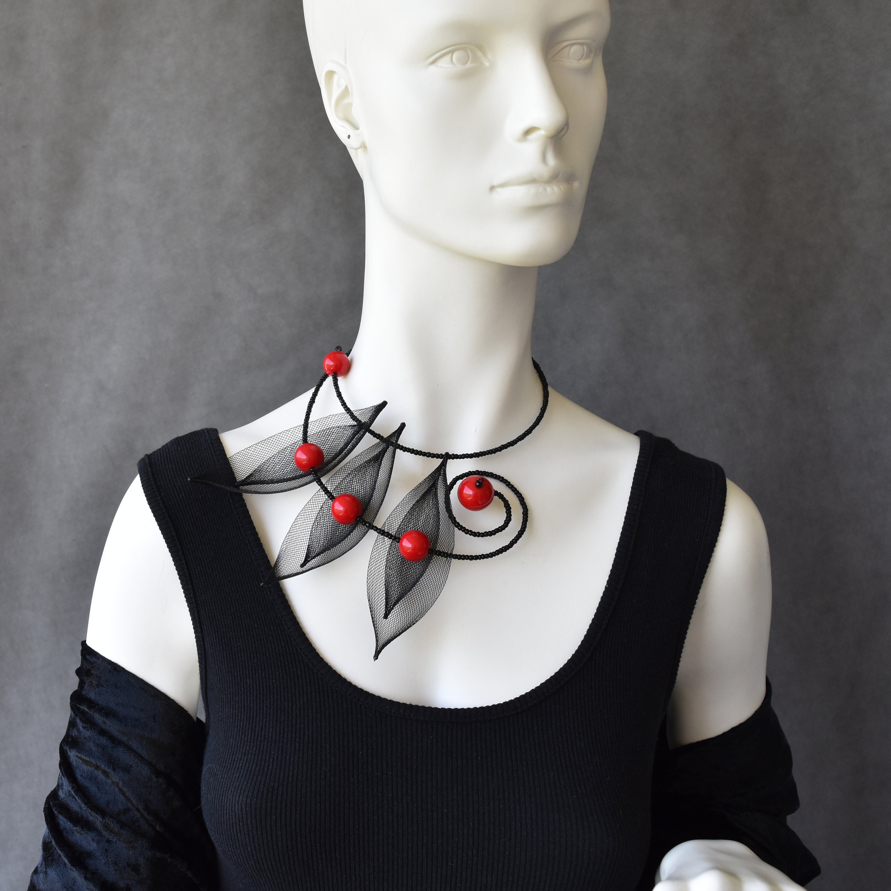 Elegant Contemporary Collar, Sophisticated Black Short Necklace ...