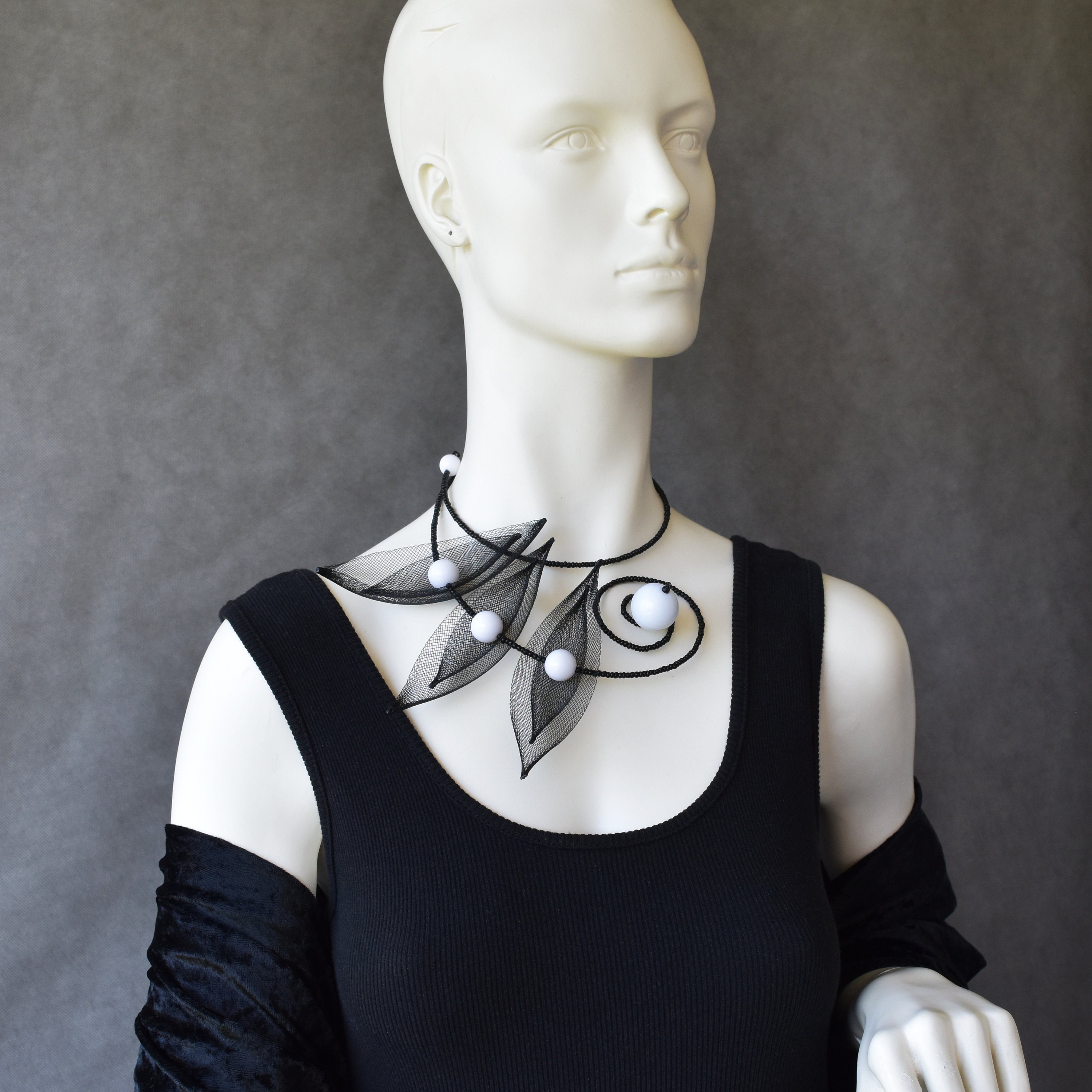 Elegant Contemporary Collar, Sophisticated Black Short Necklace ...