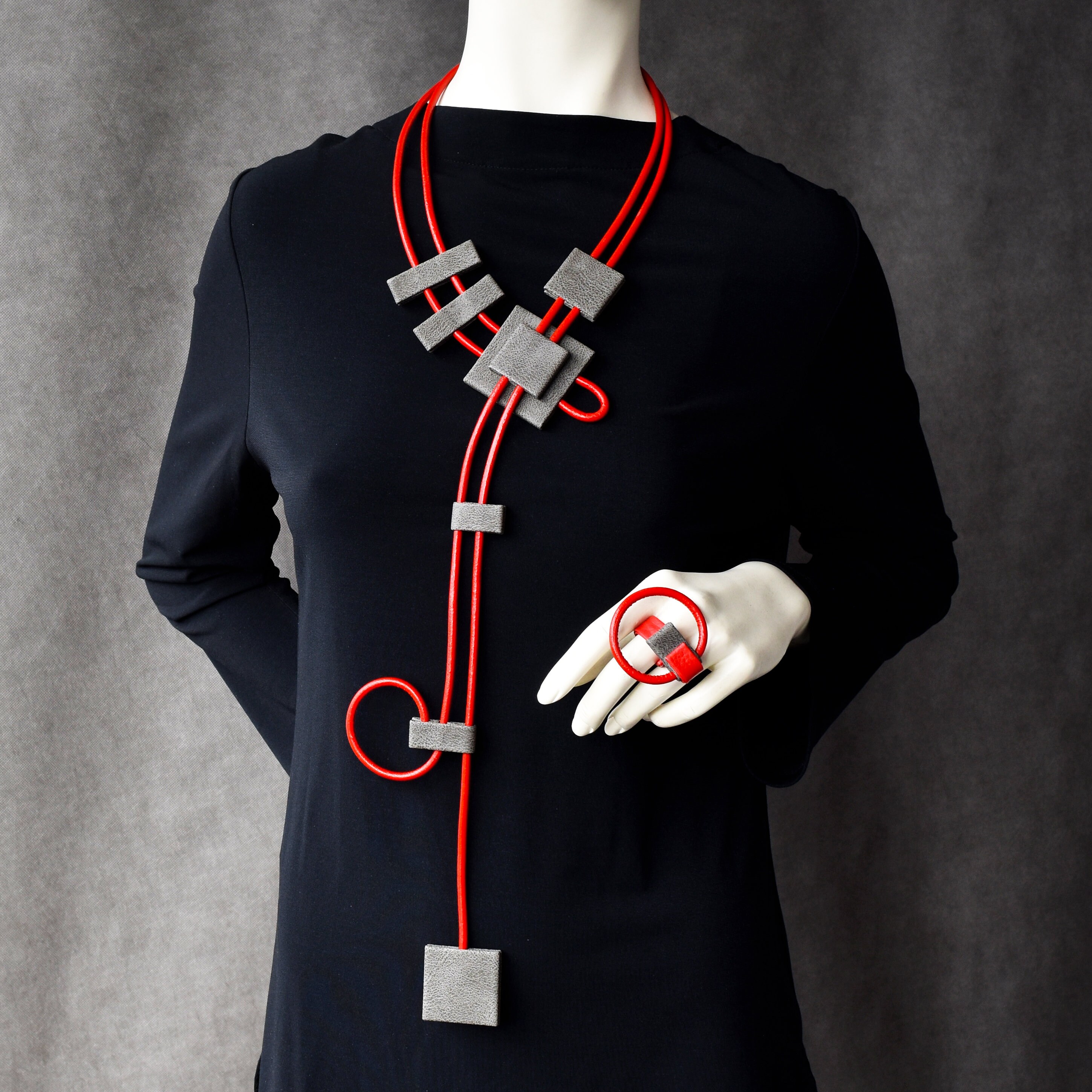 Long leather geometric transformable necklace Contemporary | Etsy