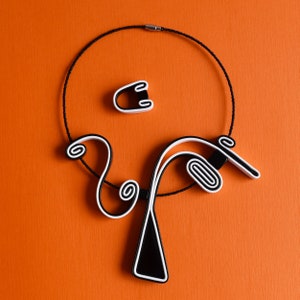 Avant Garde Black and White Collar or Set by Your Choice. - Etsy