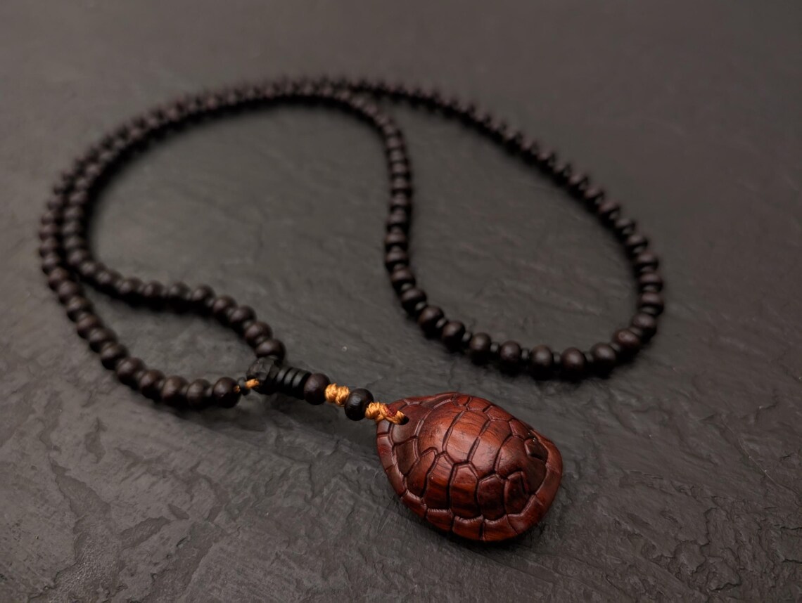 Bodhi Seed Mala Necklace: Tortoiseshell Turtle Pendant, Buddhist 108 ...