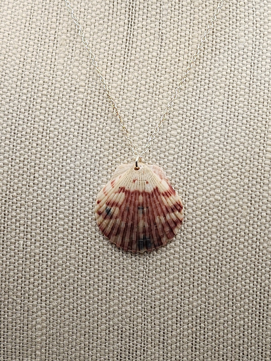 Red, White, & Blue Scallop Shell Pendant - Etsy