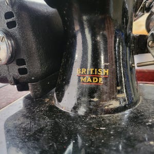 Vintage Vickers Hand Crank Antique Sewing Machine With Case - Etsy