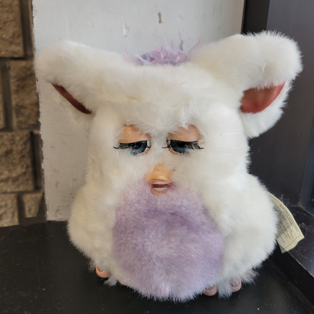 Furby 2005 Hasbro Emoto-tronic White and Purple Blue Eyes PARTS Repair ...