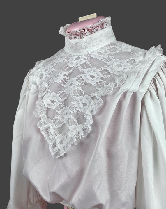 1970s Vintage White Victorian Puff Sleeve Summer Prai… - Gem