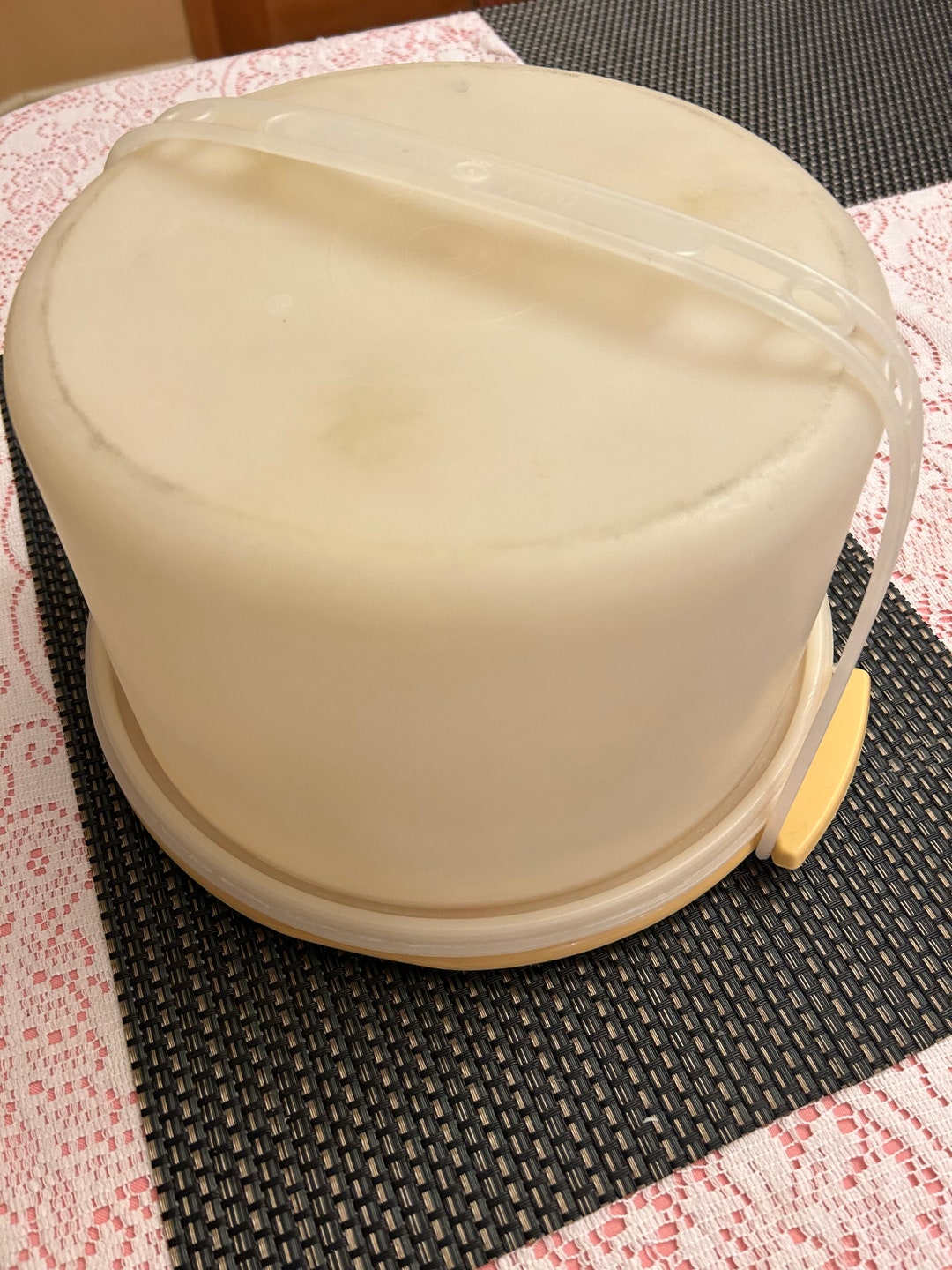 Large Vintage Tupperware Cake Taker Carrier Holder Harvest Gold With ...