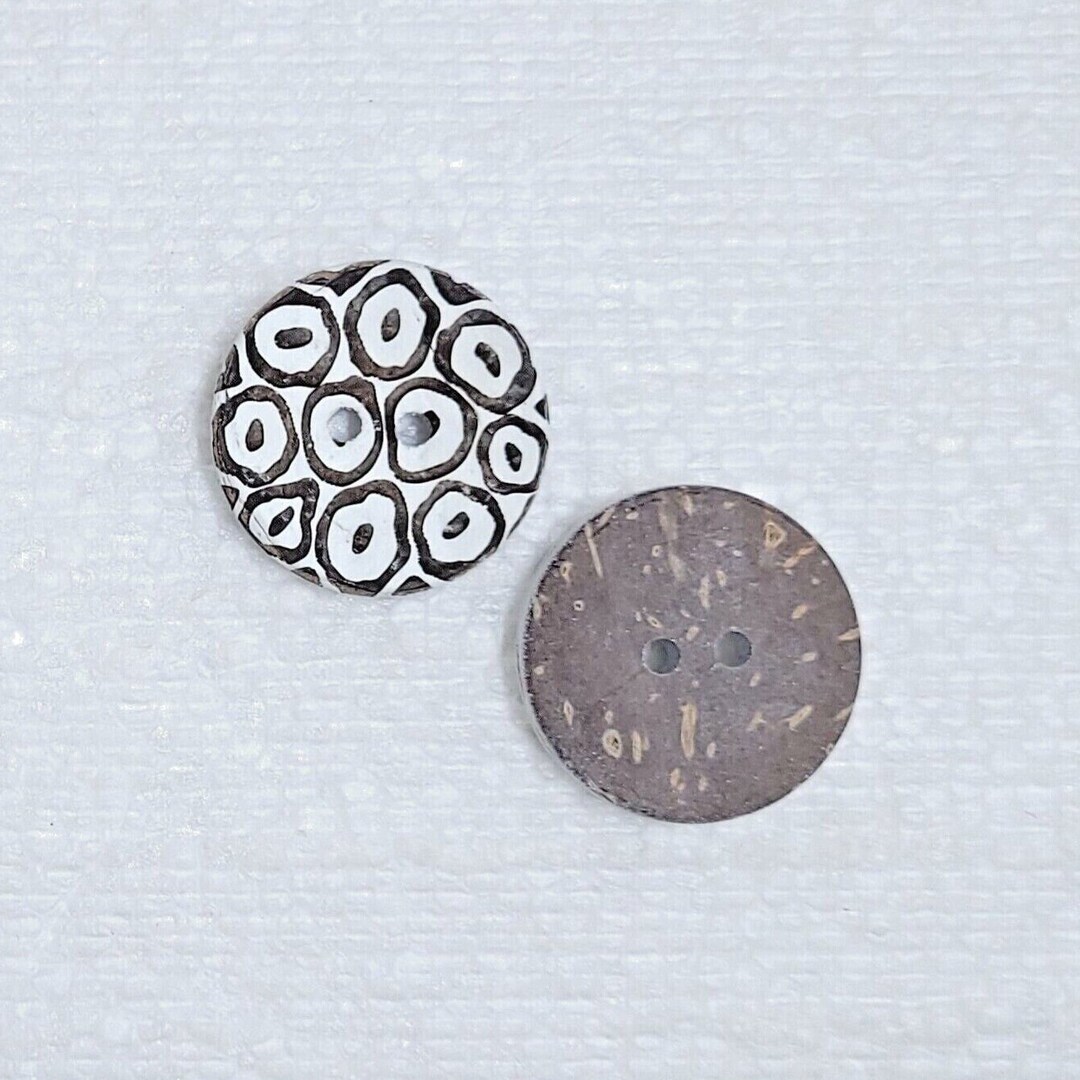 JHB Coconut Shell Button 20mm 2 Hole White Cocco Tribal Design Circles Fashion Sewing Knitting ...