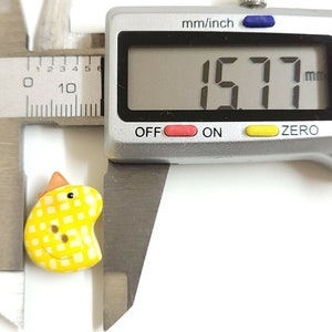 JHB Plaid Chick Buttons 20mm 2 Hole Jessica Breedlove Camp Grandma ...