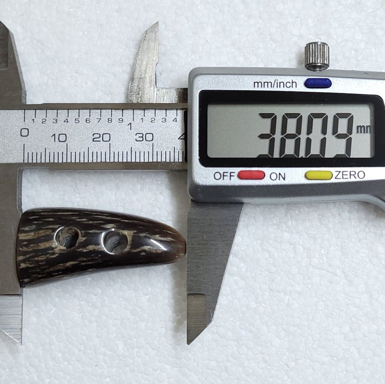 Real Buffalo Horn Toggle Button 1.5" 2 Hole Whole Tip Light Medium Dark ...