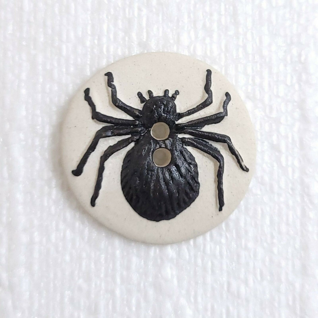 Black Spider Button 30mm Round Ceramic 2 Hole Realistic 3D Insect Sewing Art Craft Scary Gothic ...