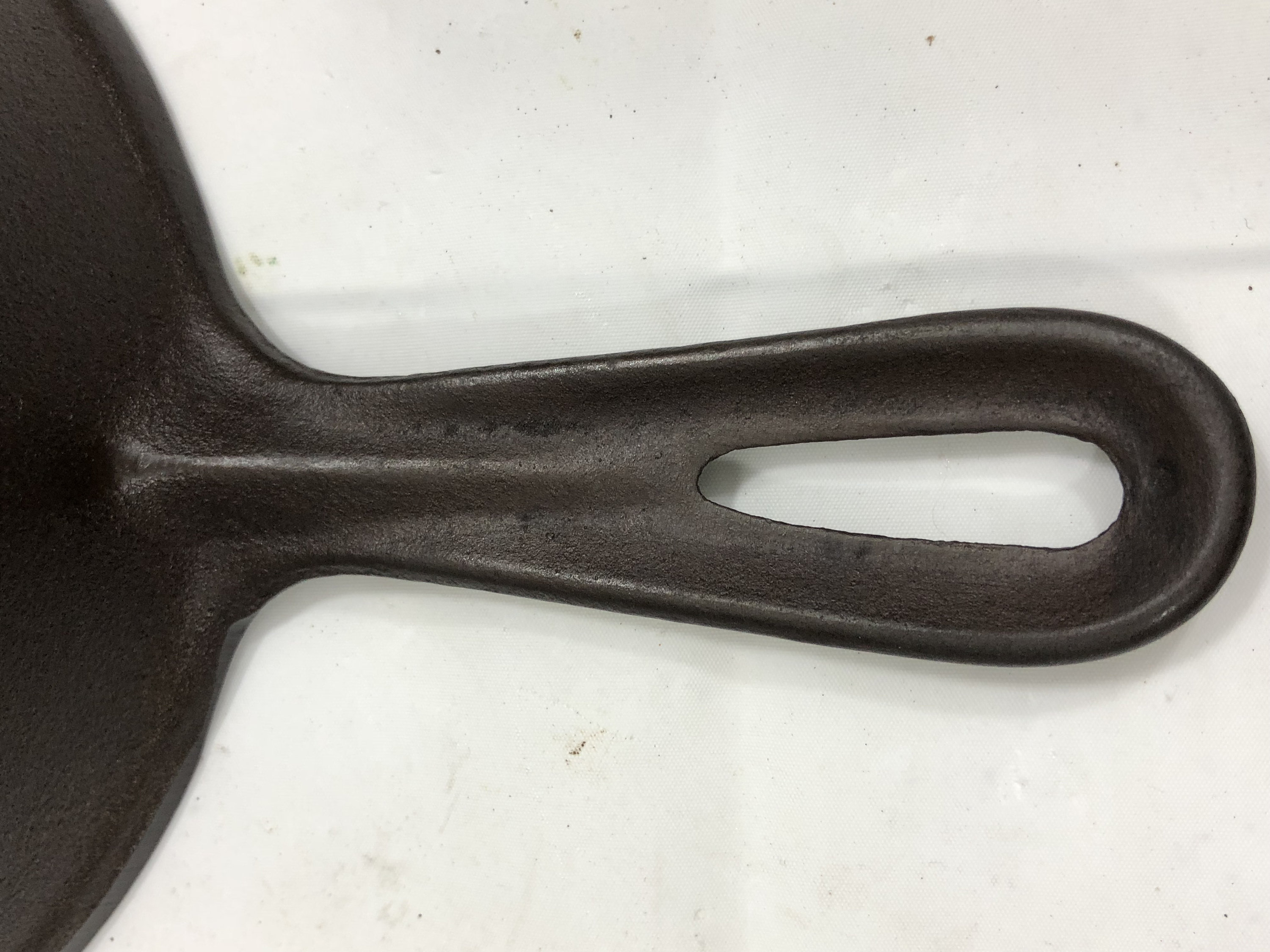 Vintage Unmarked Cast Iron Skillet No. 3 Heat Ring - Etsy