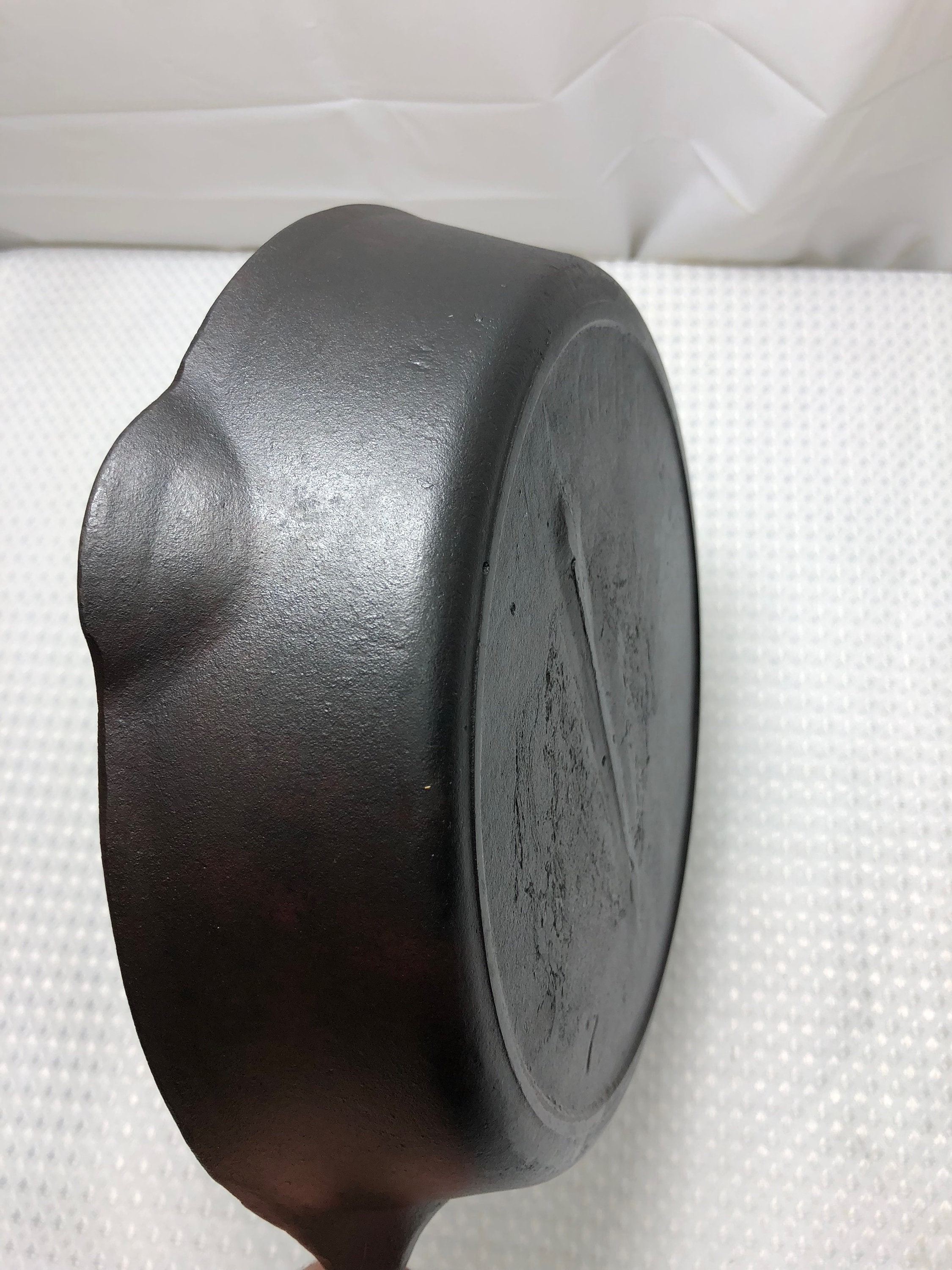 Antique Unique Recast Gate Mark GRISWOLD'S ERIE Ghost Mark #7 Skillet ...