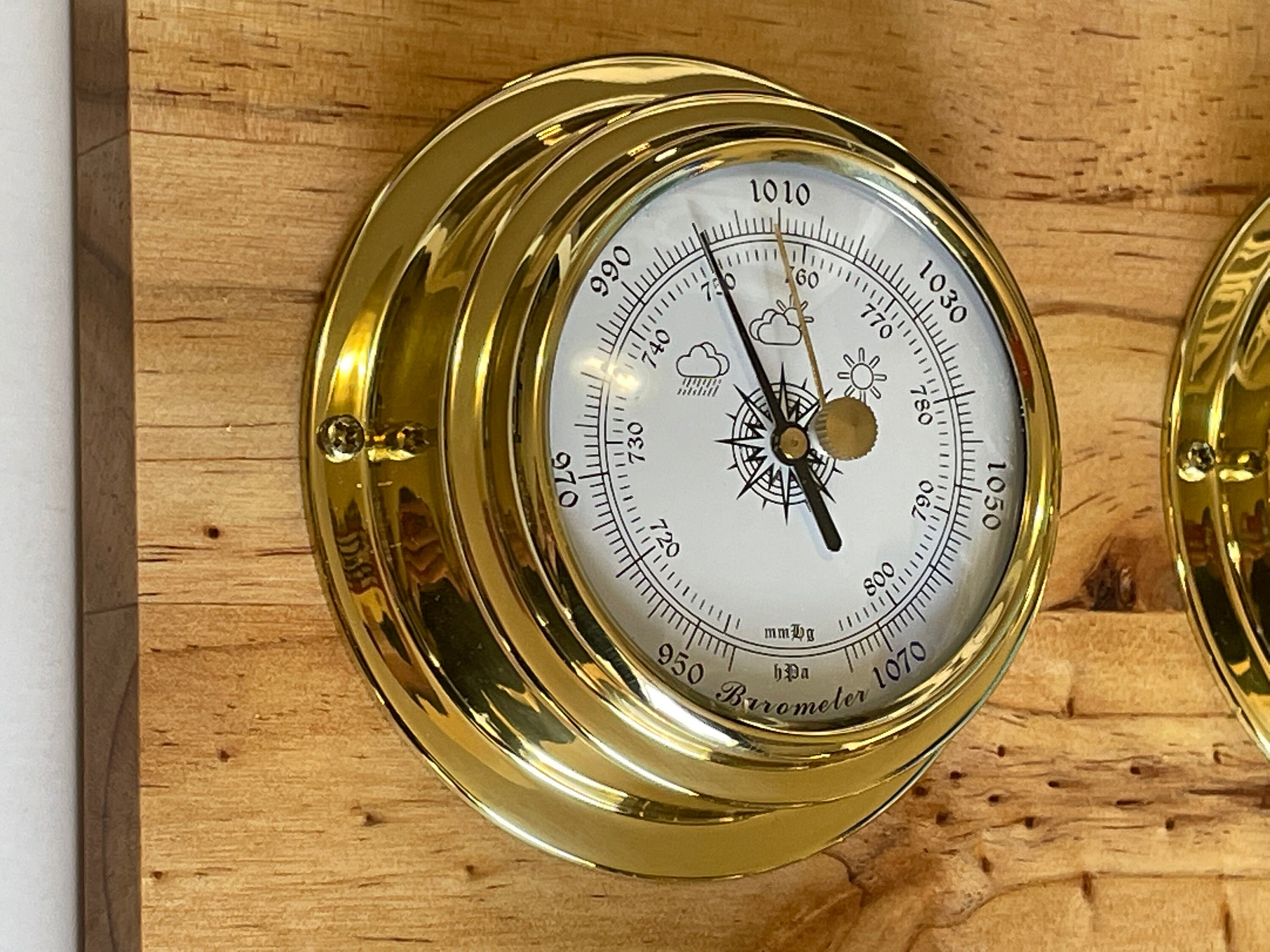 Weather Station Barometer Clock Hygrometer Thermometer - Etsy