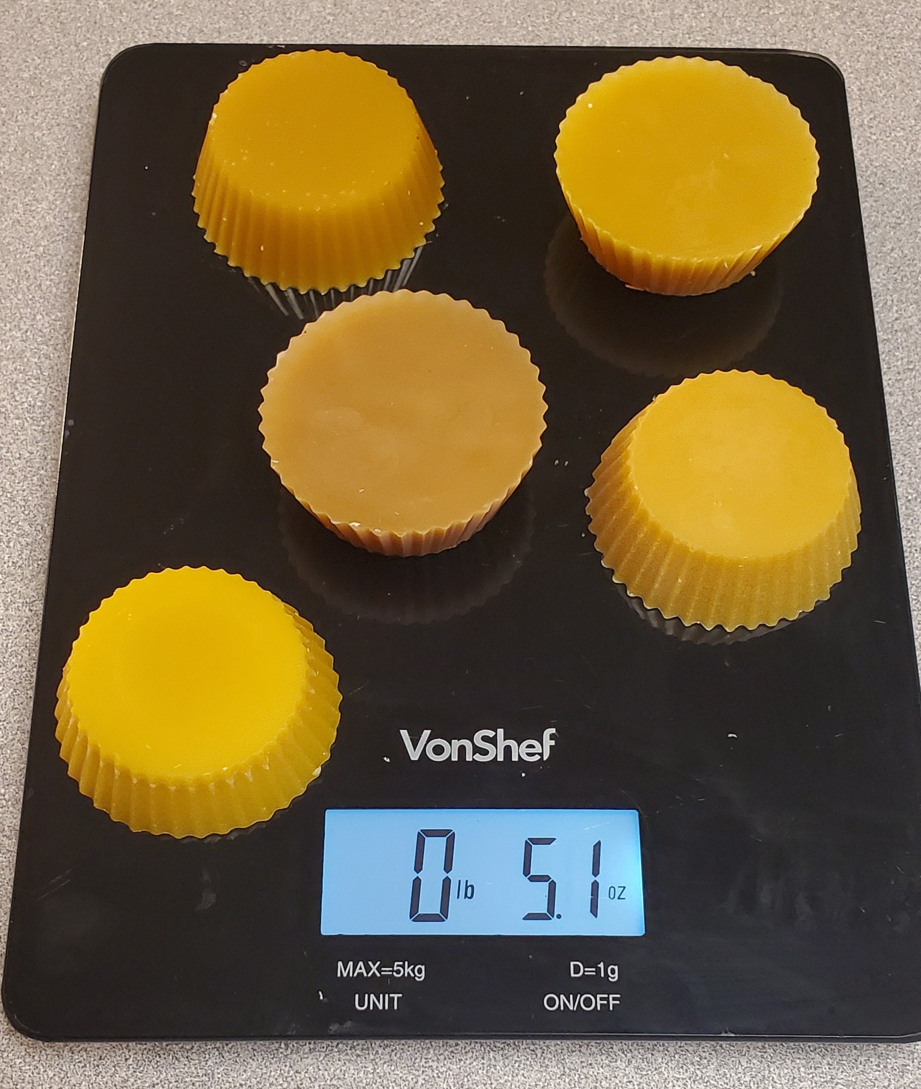 1 Ounce oz Natural Yellow Beeswax in Reese Cup Shape - Etsy