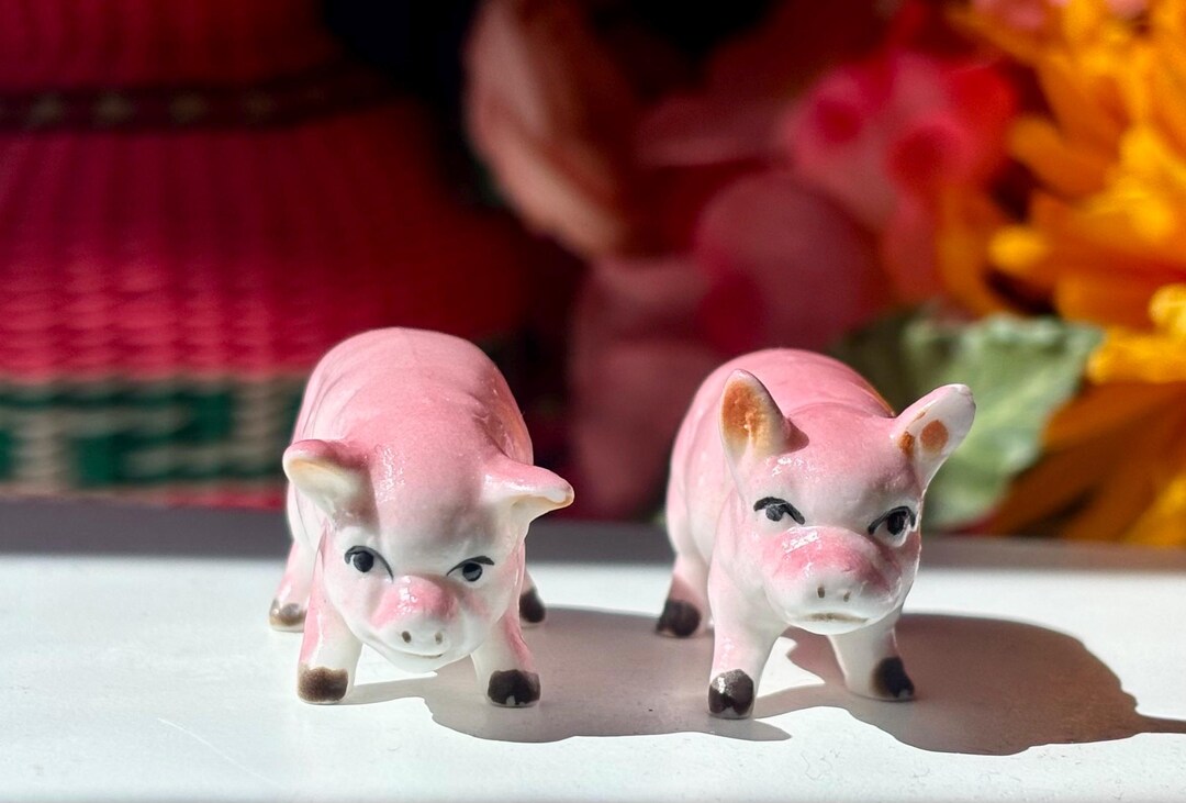 Tiny Vintage Pink Porcelain Pigs Pair Japan - Etsy