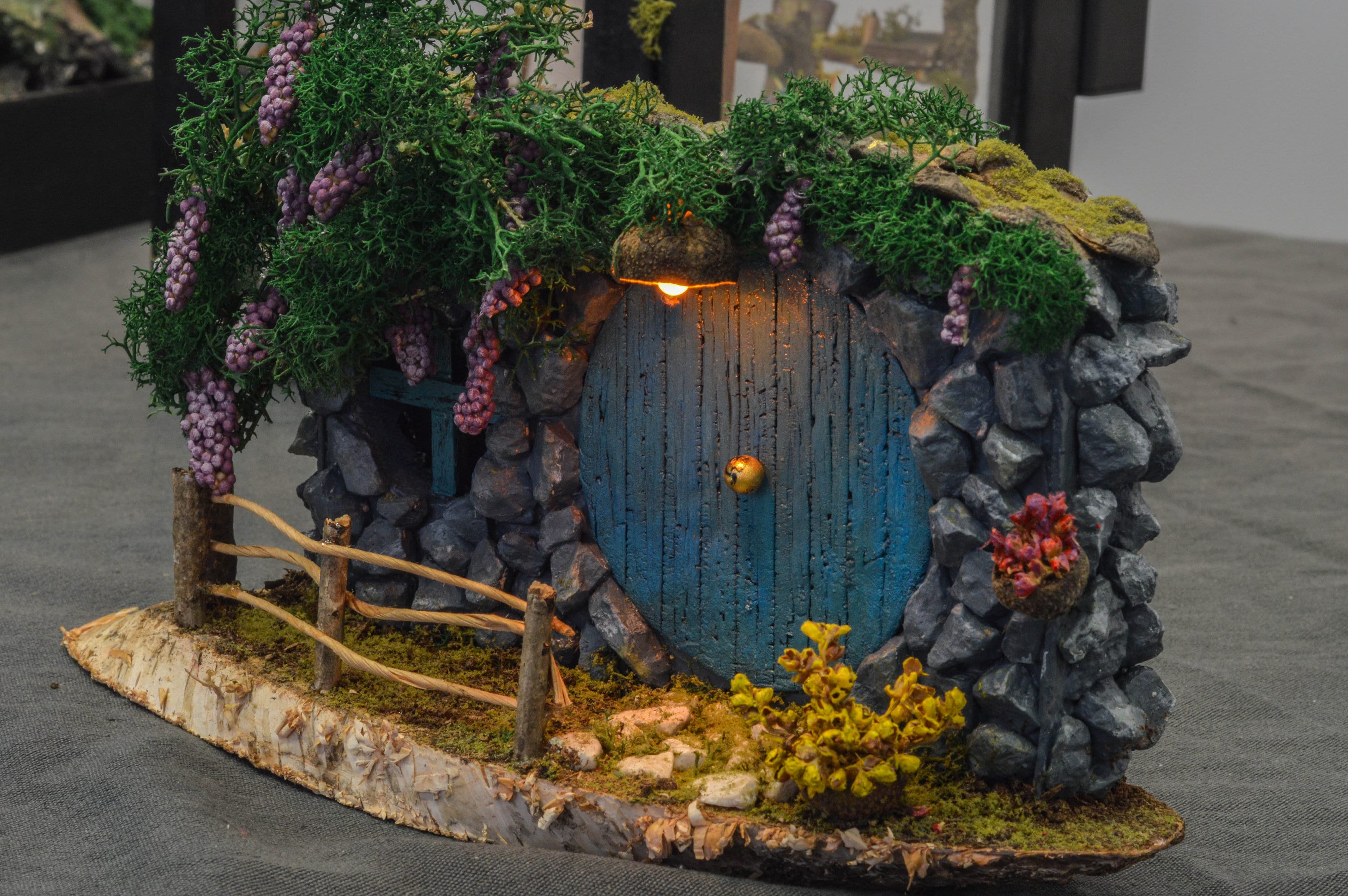 Hobbit House Bilbo's House LOTR Diorama Hobbit Diorama Fantasy Hut ...