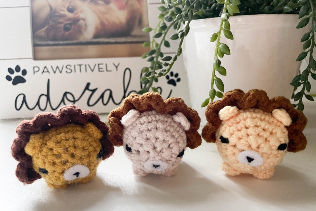 Crochet Mini Lion Keychain - Etsy