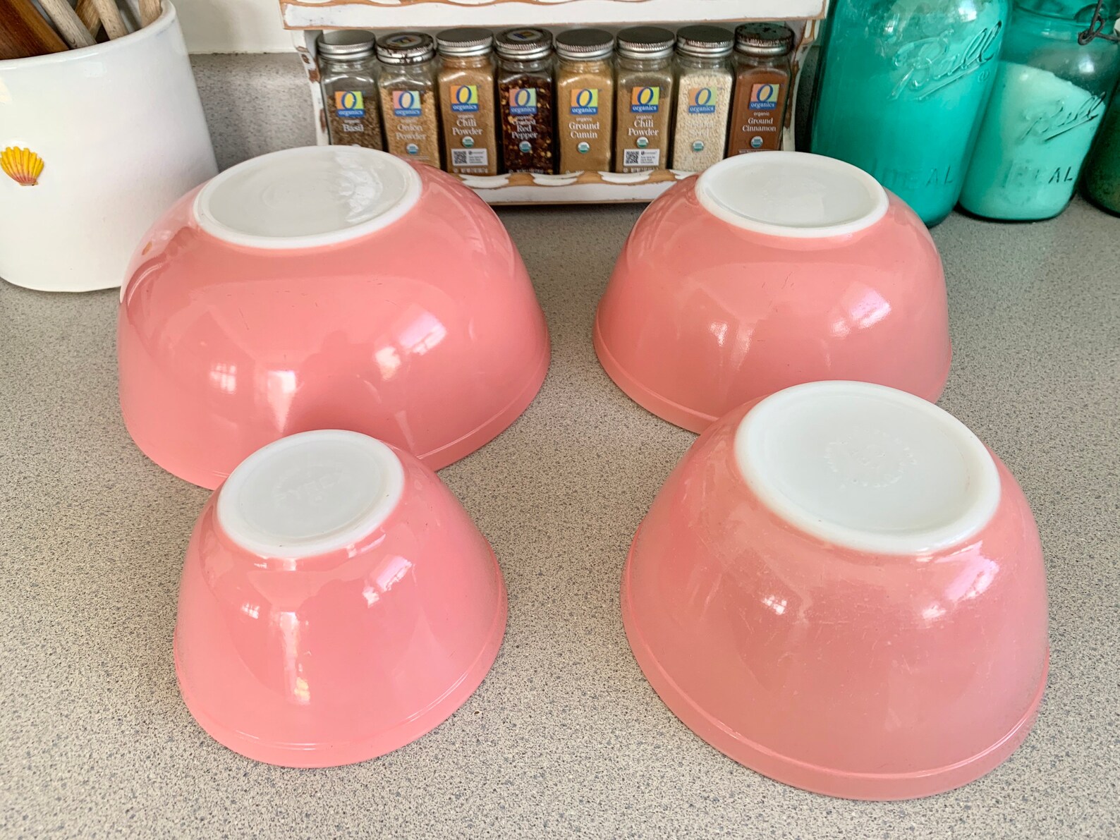 Pyrex Flamingo Mixing Bowls / Set of 4 Pink Pyrex Nesting - Etsy