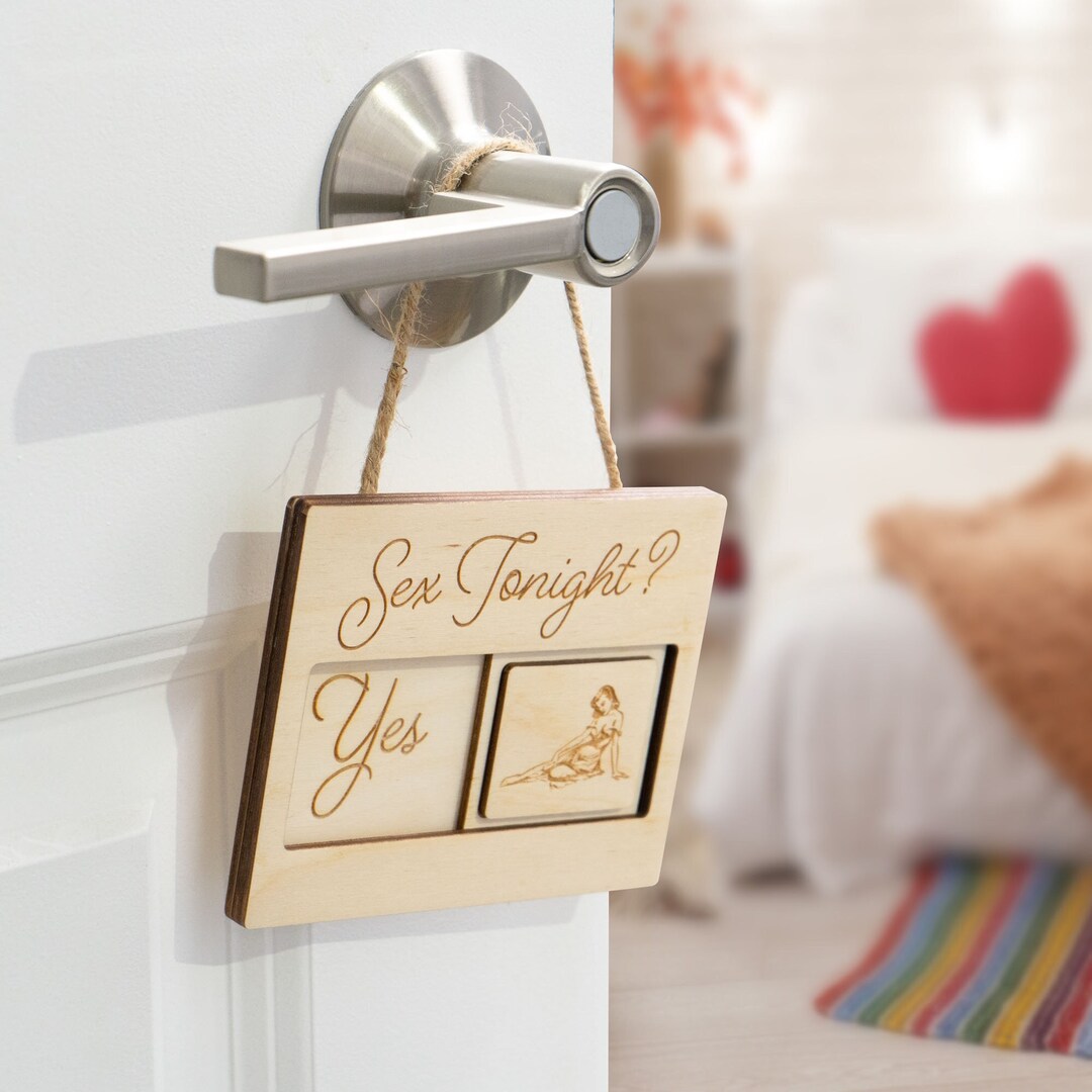 Date Night Decision Maker: Anniversary Gift for Couples Perfect for Her, Him, Boyfriend ...