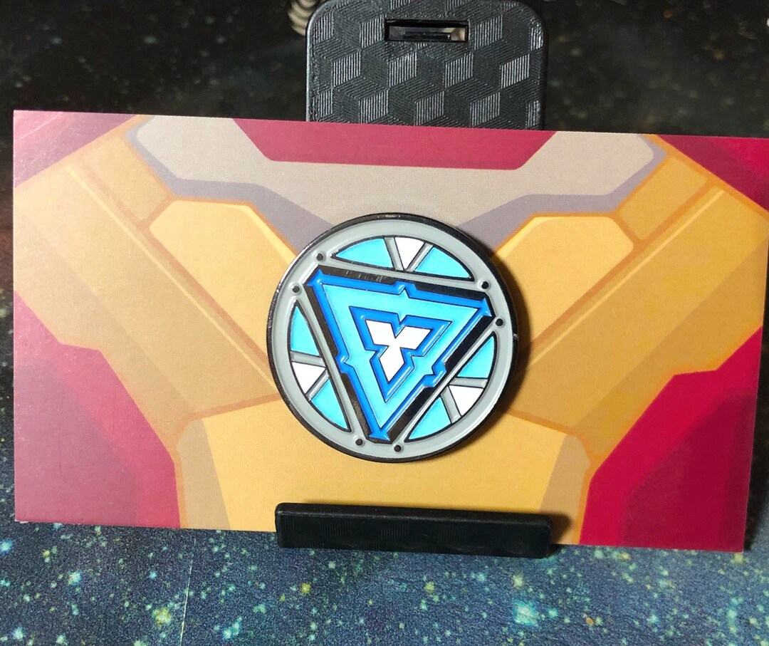 Arcreactormark42 Pin-glow in the Dark - Etsy