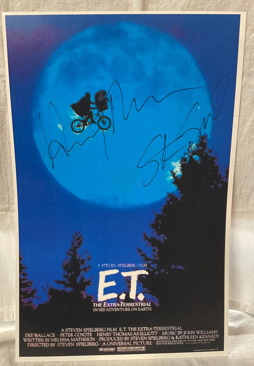 E.T. 11"x17" Poster Hand Signed Autograph by Stephen Spielberg & Henry ...