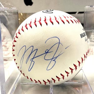 Michael Jordan Nba/chicago Bulls Hand Signed Autographed Rawlings ...