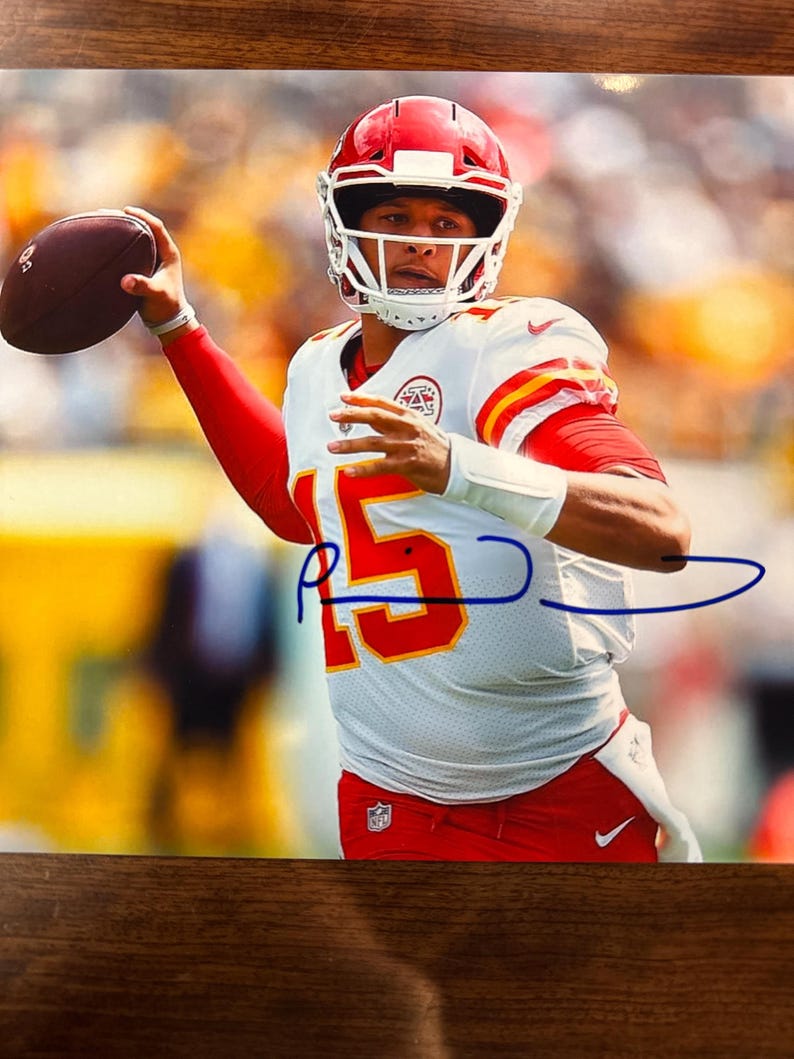 Patrick Mahomes Kansas City Chiefs Hand Signed Autographed 8.5"x11 ...