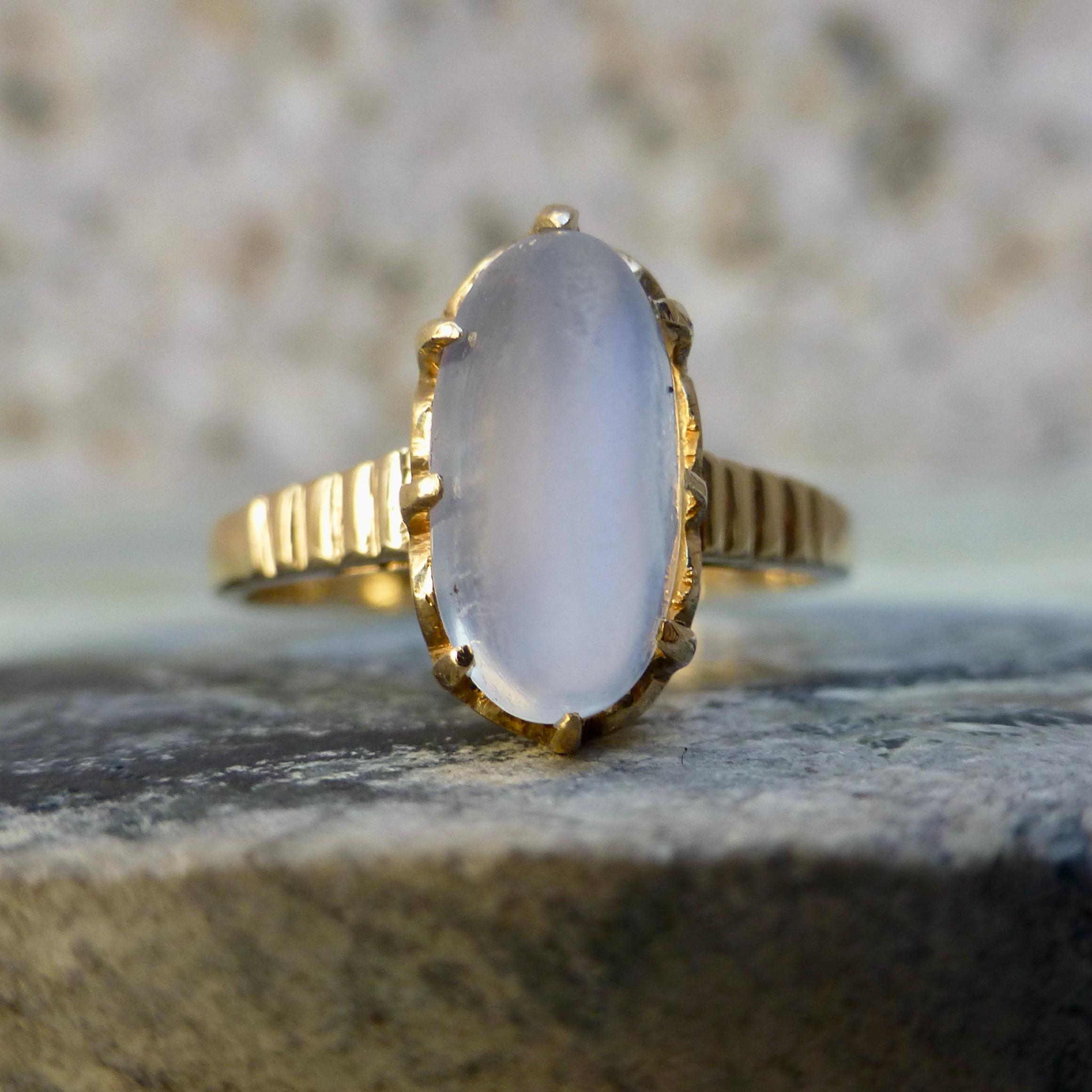 Size 5, Retro Blue Moonstone Ring in 18 Karat Gold - Etsy