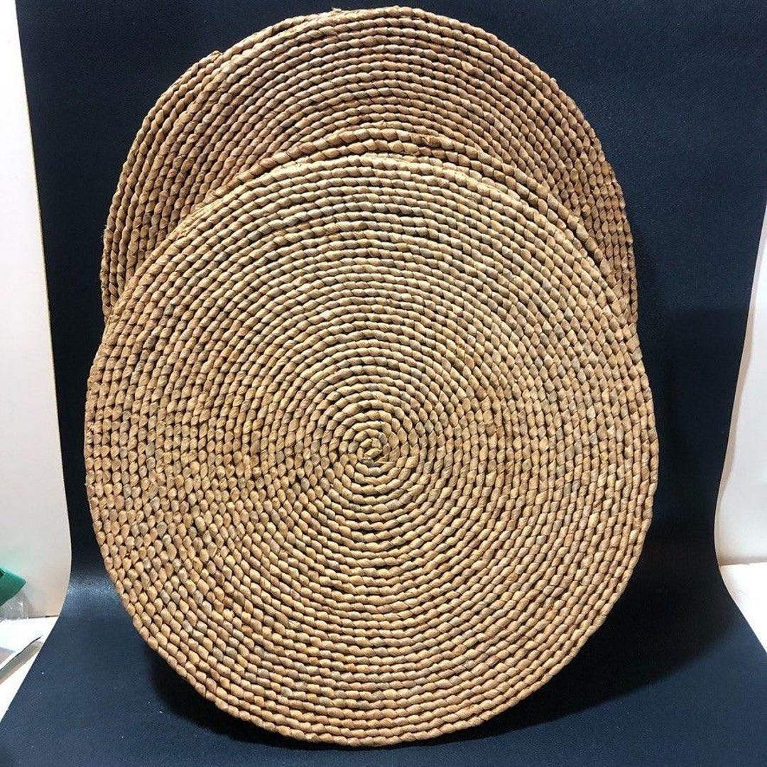 Round Woven Water Hyacinth Placemats Chunky Braided Seagrass Table Mats ...
