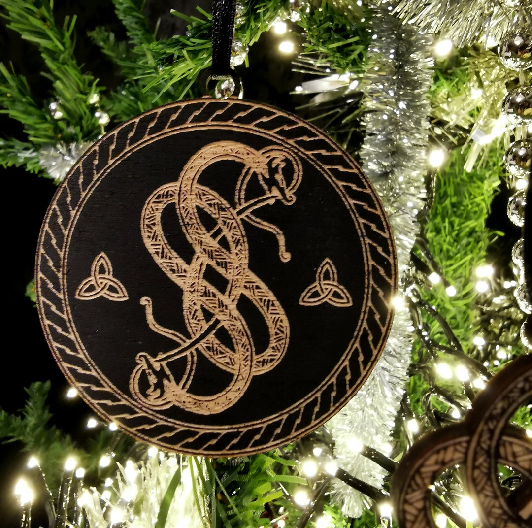 Loki Wooden Christmas Tree Ornament • Christmas Tree-decore • Home ...