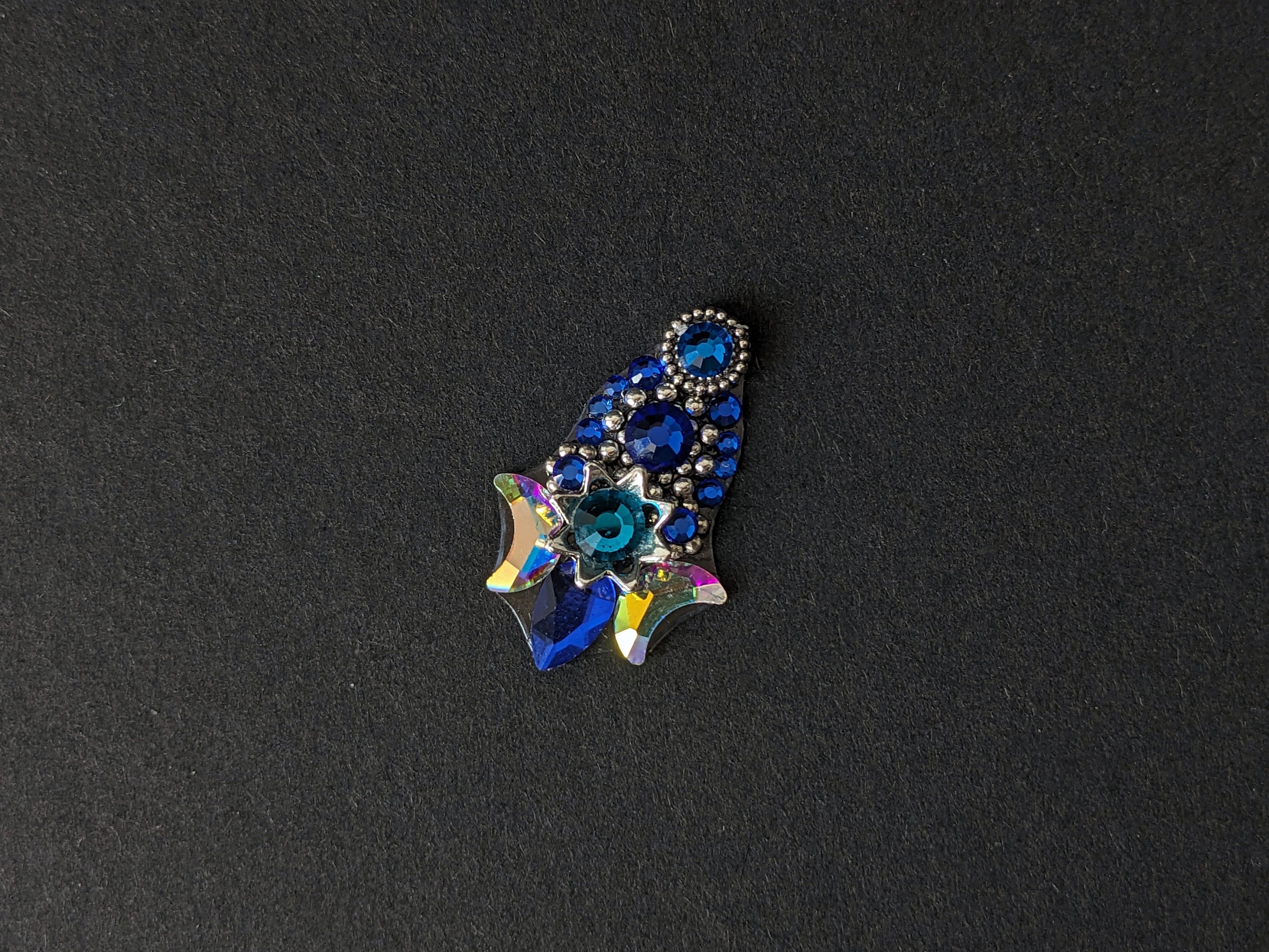 Moon Bindi Tribal Fusion Silver Crystal Bindi Crescent Moon Face Jewels ...