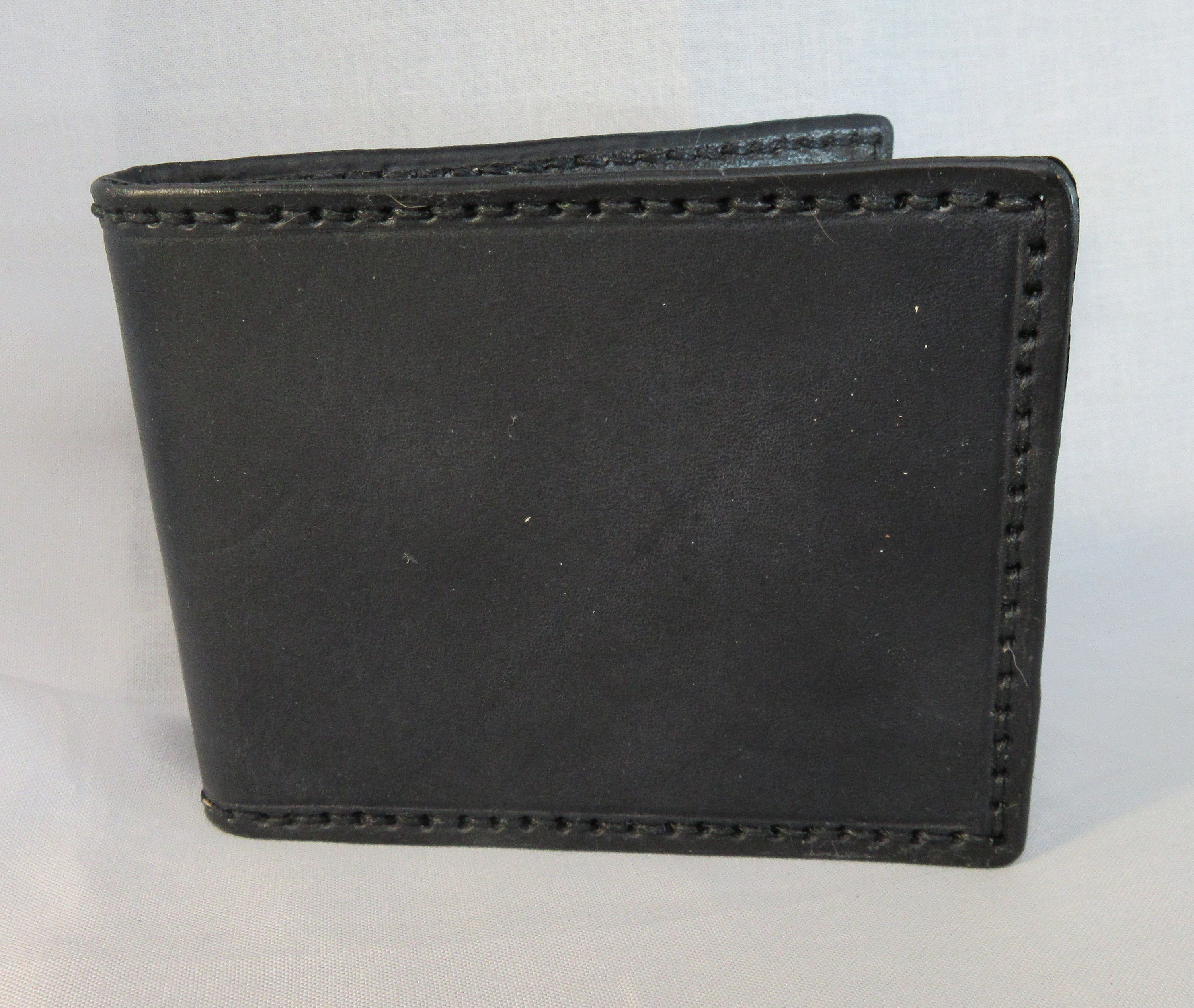 Bi-fold Wallet With Pull Out ID Folder, Black With a Dark Brown ...