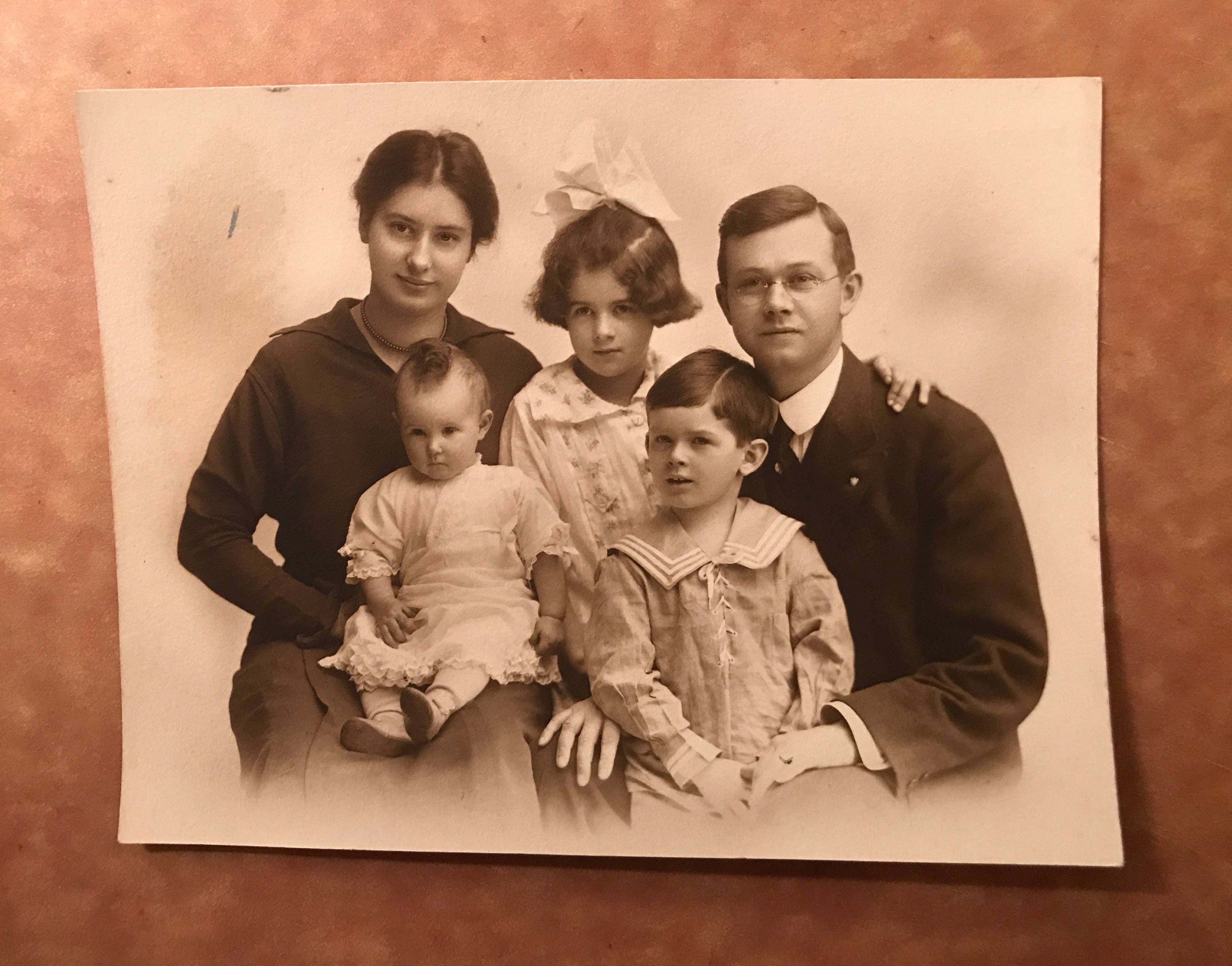 Antique Photo Family Portrait,vintage Found Sepia Photo 1940s Family ...