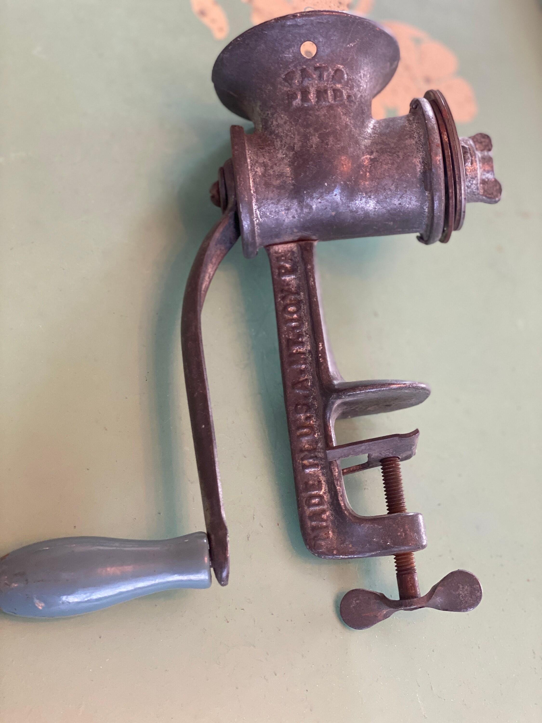 Antique Regal Meat Grinder Food Chopper - Antique Hand Crank Meat ...