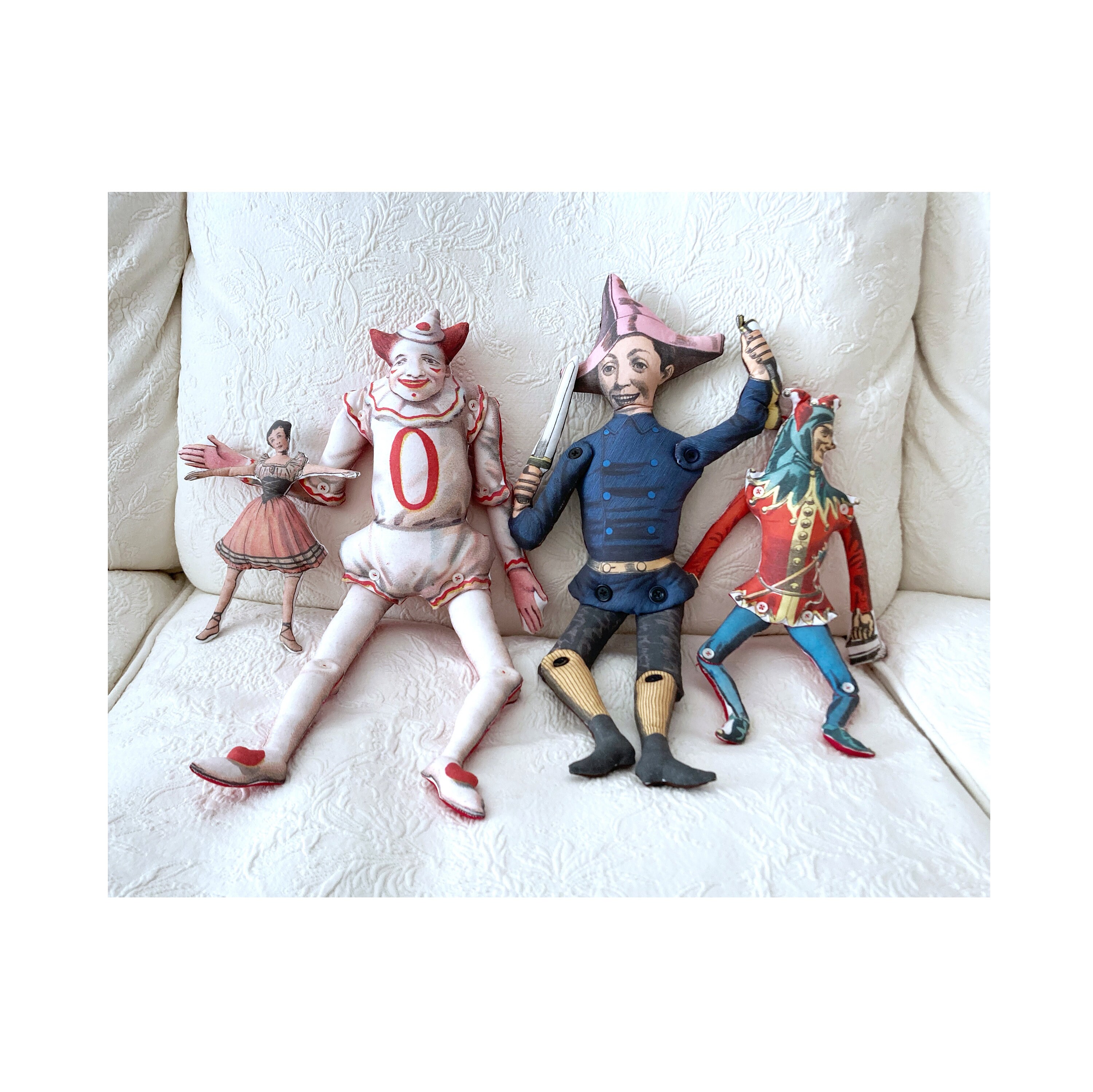 Oh A Clown Circus / Jester / Cirque / Pompom / Pierrot / It / Horror ...