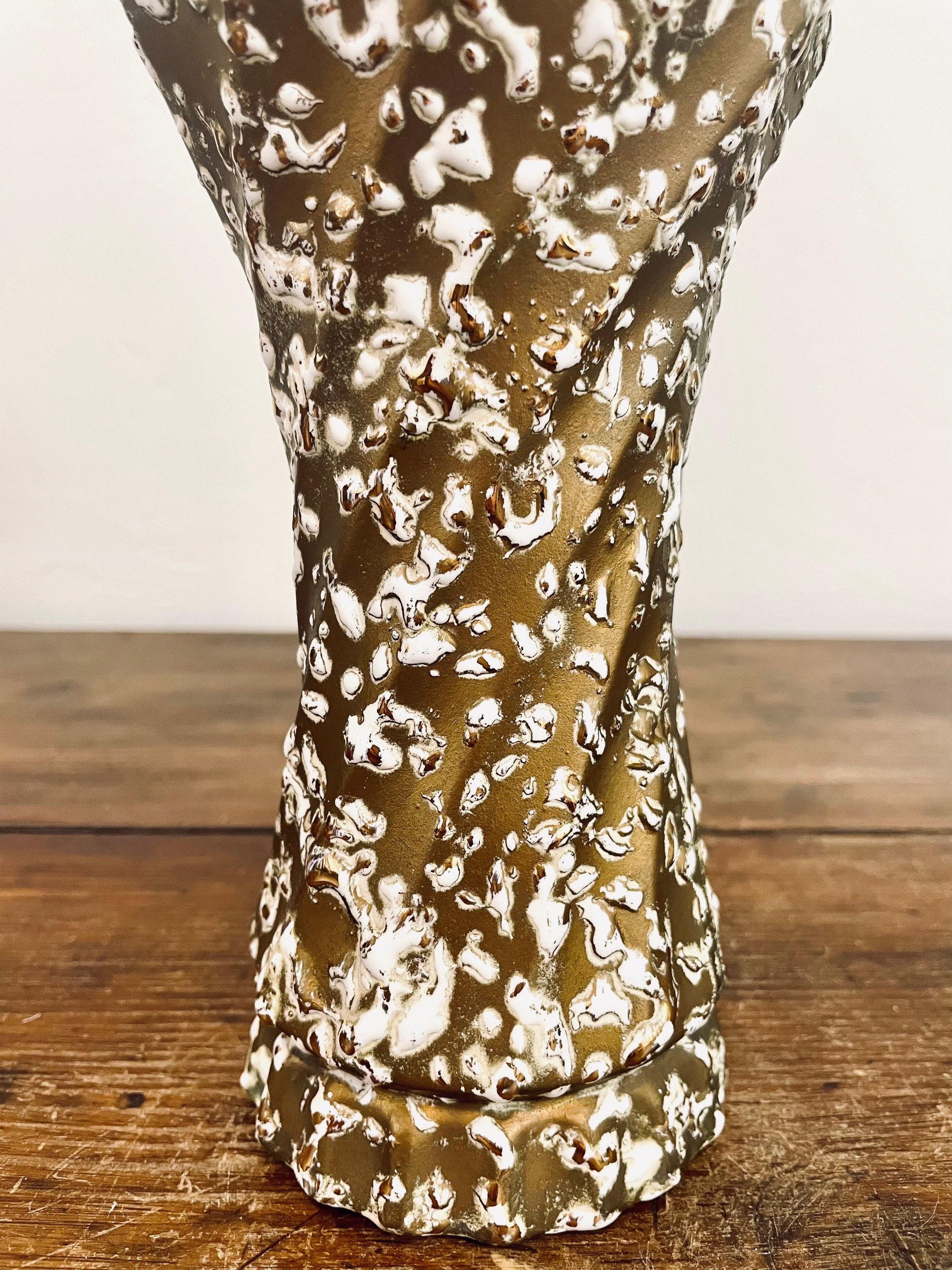 Vintage 1950's Gold and White Ceramic Splatter Vase / Flower Floral ...