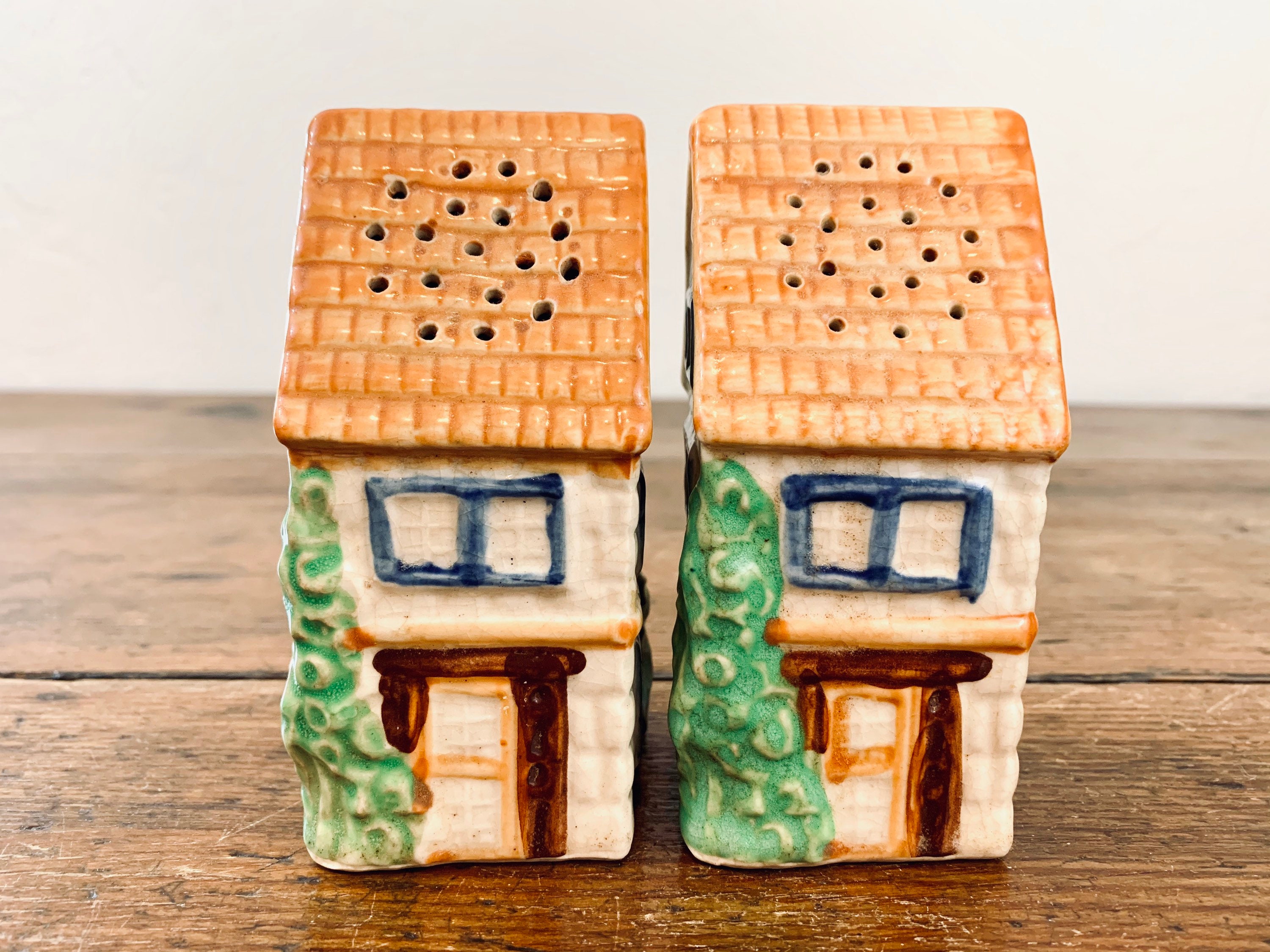 Salt & pepper house store