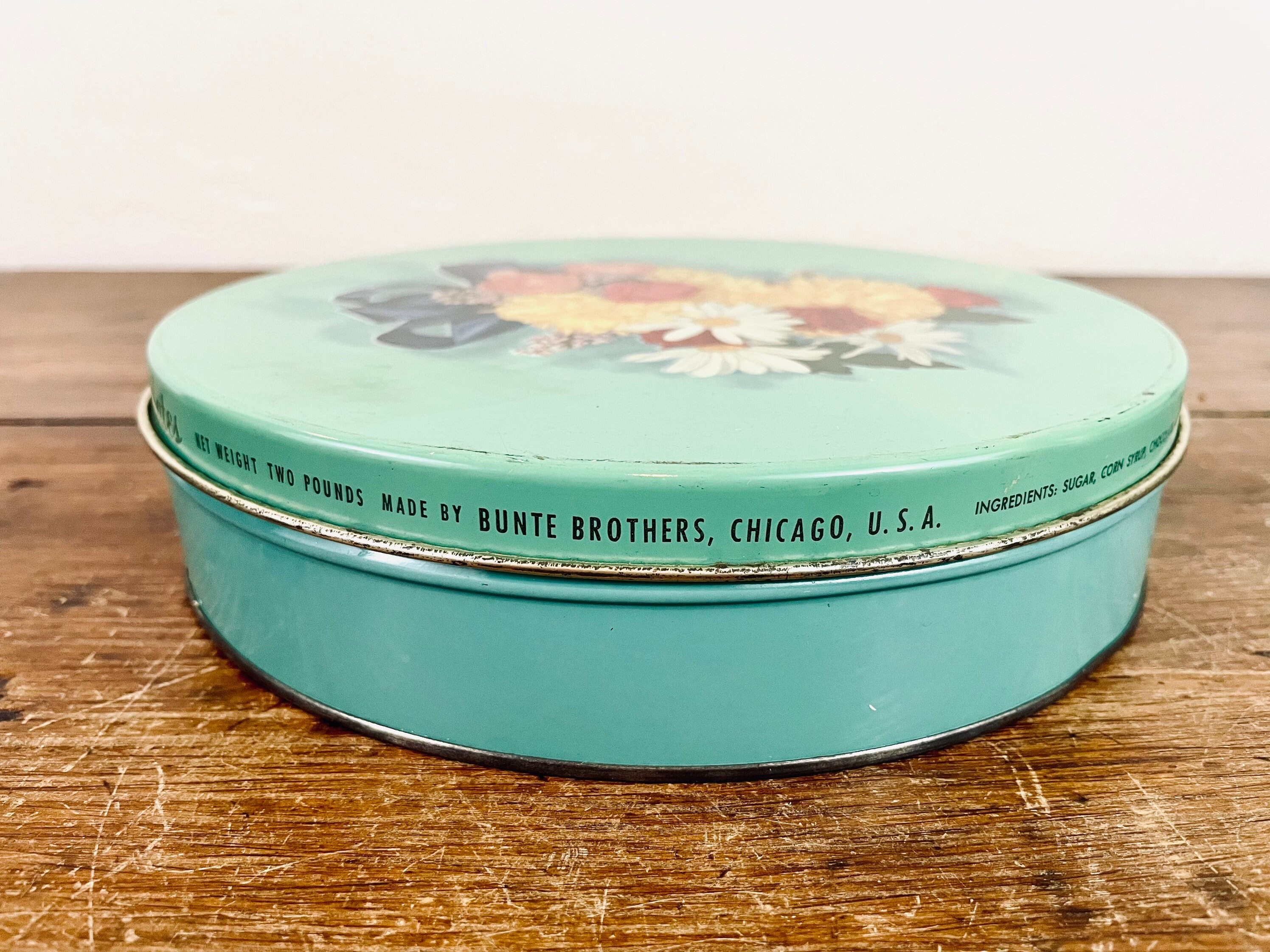 Vintage Bunte Assorted Chocolate Candy Tin / Mid Century | Etsy