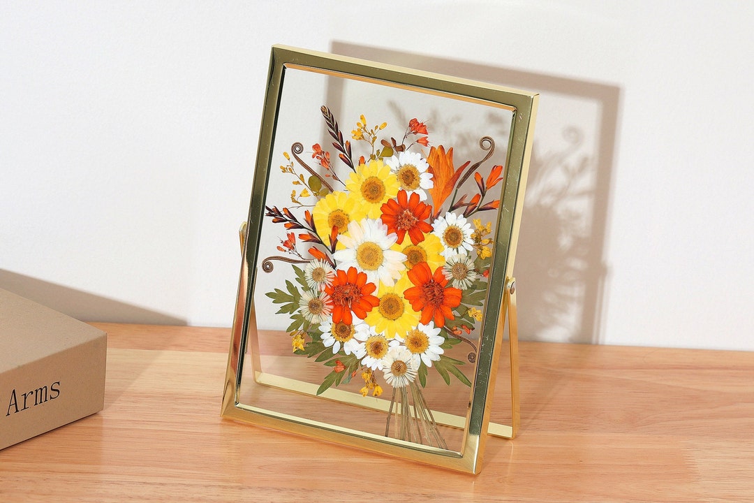 Pressed Flower Frame: Herbarium Art, Double Glass Floating Frame - Etsy