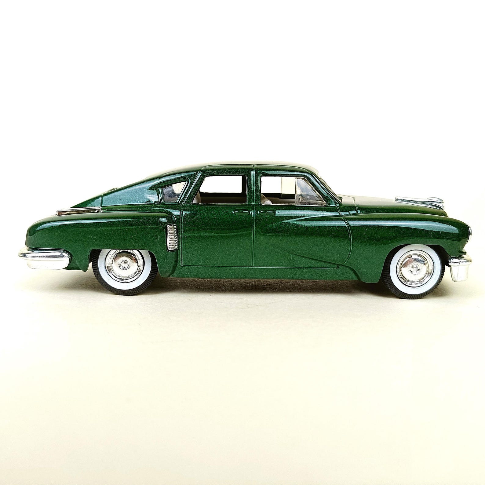 Vintage Tucker Torpedo 1948 Die-cast Car Model 1:43 Scale, Collectible ...
