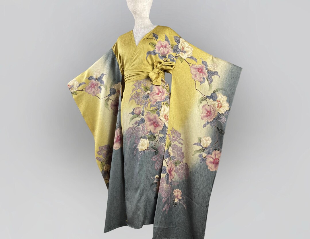 Pre Raphaelite-style Gown. Vintage Silk Cape Sleeve Robe. Fabulous ...