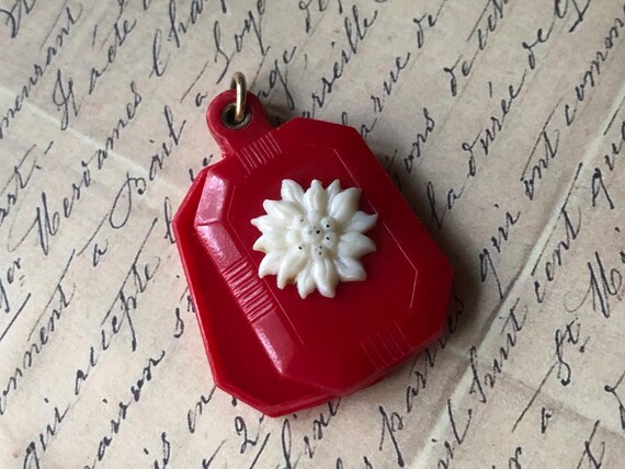 Antique 1930's Art Deco Rich Red Plastic Edelweiss Fl… - Gem
