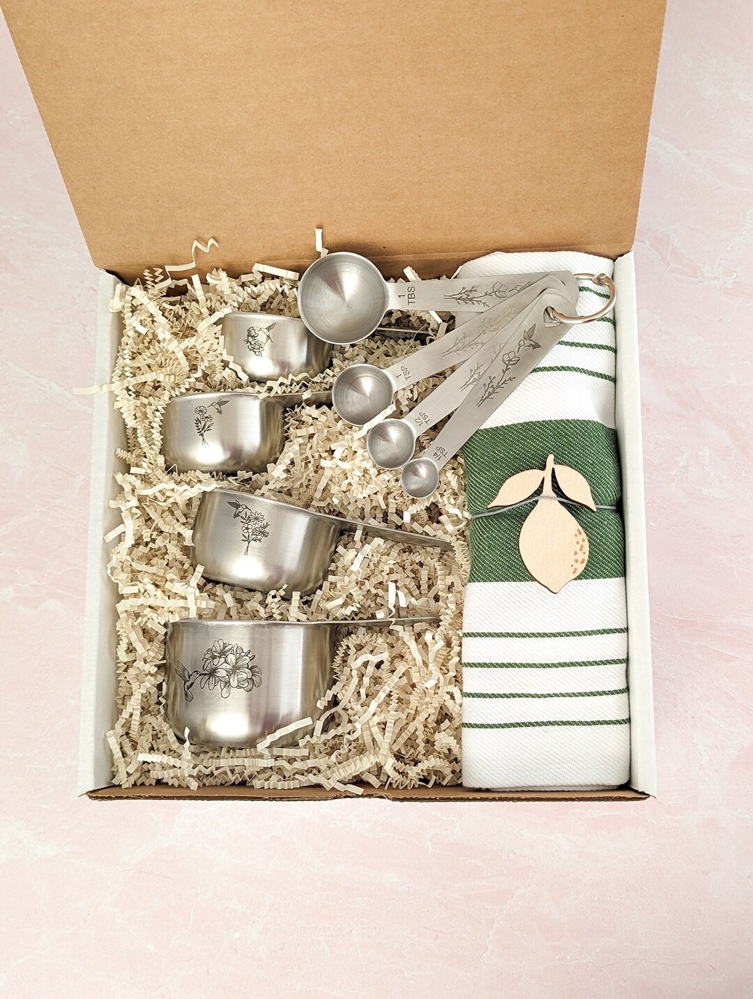 Hummingbird Engraved Measuring Cups & Spoons Gift Box: Baking Gift Set ...