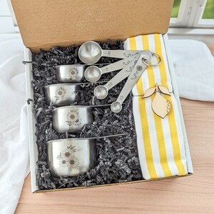 Sunflower Stainless Steel Measuring Cups and Spoons: Personalized ...