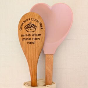 Personalized Grandma Baking Gift Set: Engraved Spoon & Spatula Mothers ...