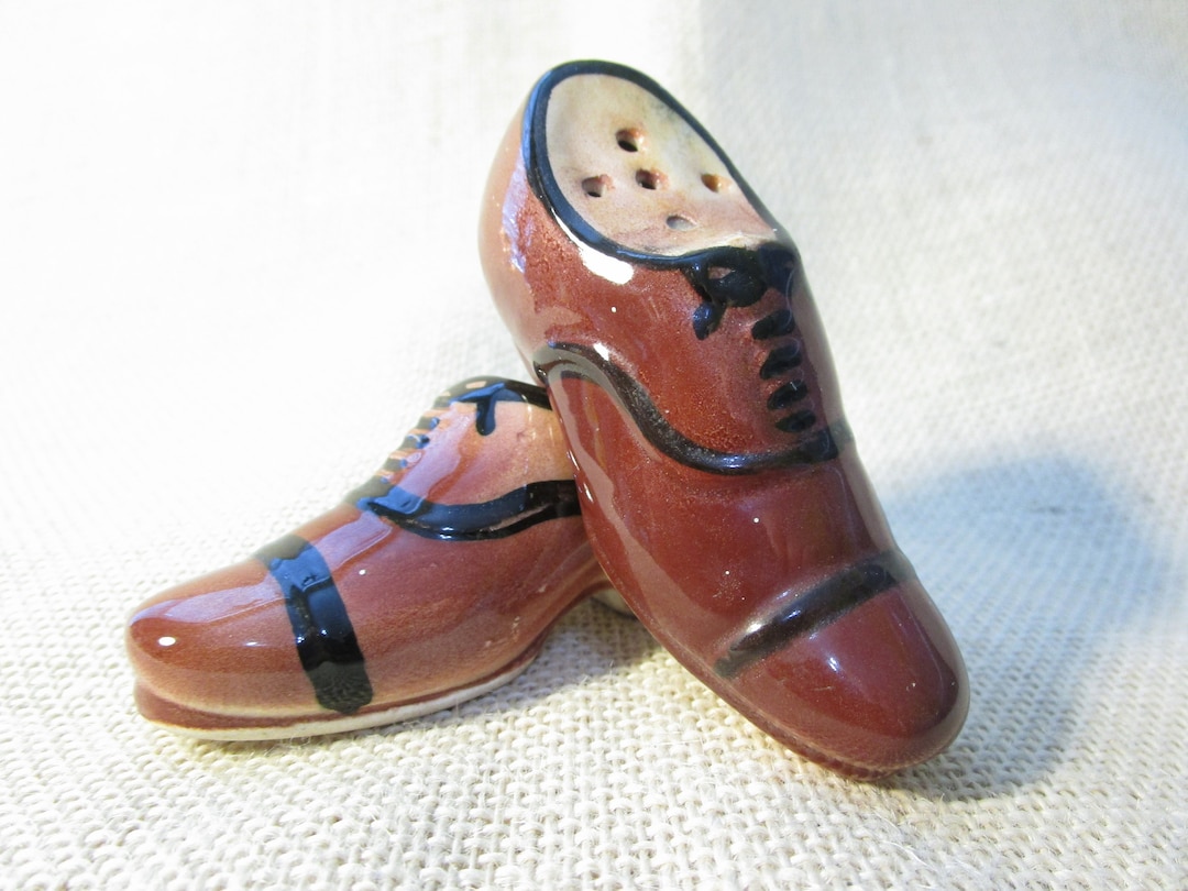 Men's Shoes Salt and Pepper Shaker Set - Etsy